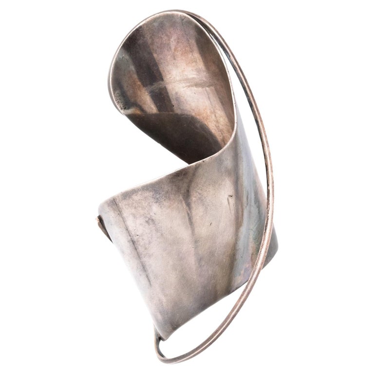 Ed Wiener 1948 New York Aerodynamic Constructivist Sculptural Cuff in ...