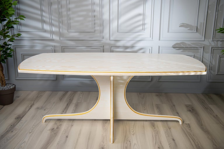 Edna White Solid Wood Dining Table For Sale at 1stDibs