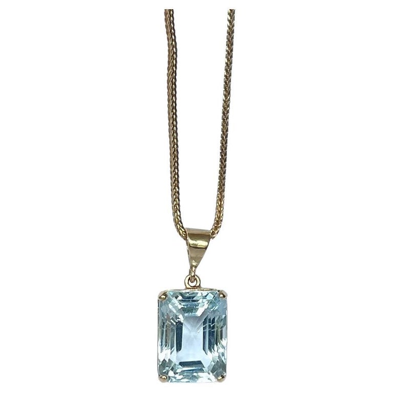 Edwardian Aqua and 18 Carat Gold Necklace at 1stDibs