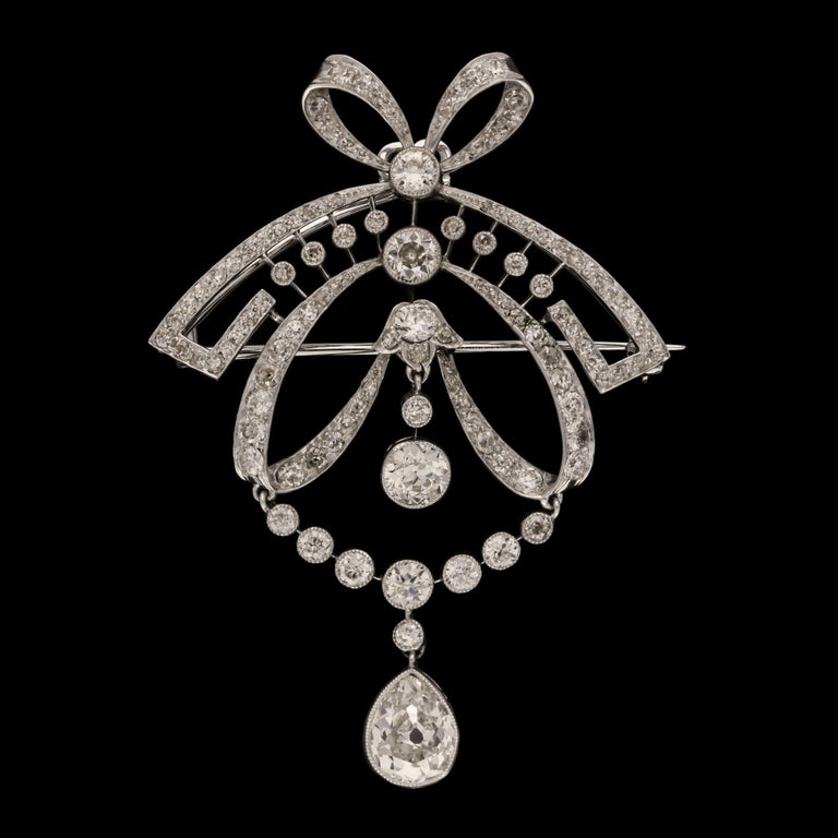 Edwardian Beautiful Diamond and Platinum Garland Style Pendant, Circa ...
