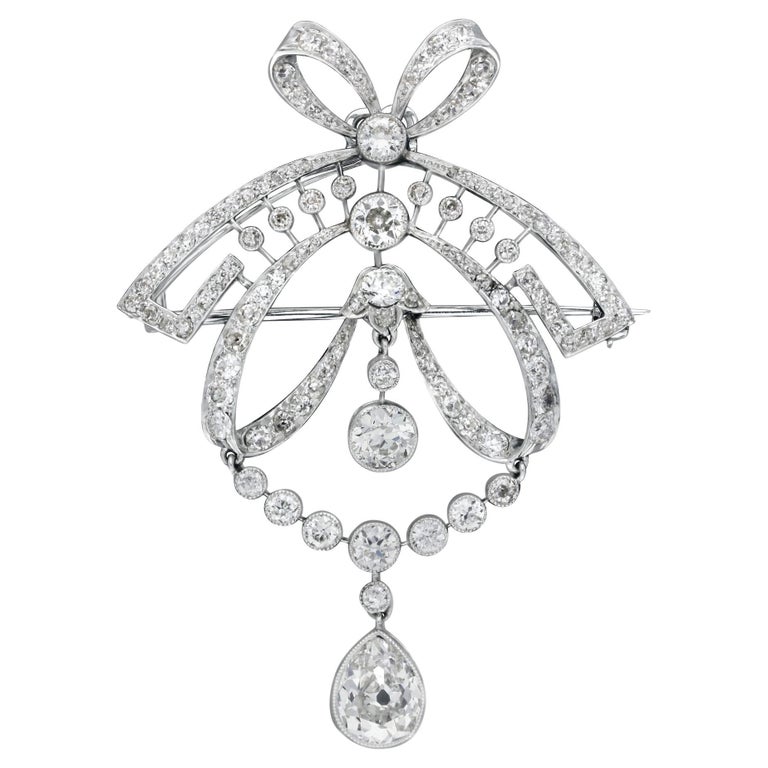 Edwardian Beautiful Diamond and Platinum Garland Style Pendant, Circa ...