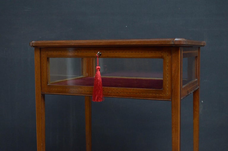 Edwardian Bijouterie Table For Sale at 1stDibs
