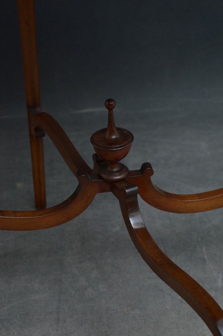 Edwardian Bijouterie Table For Sale at 1stDibs