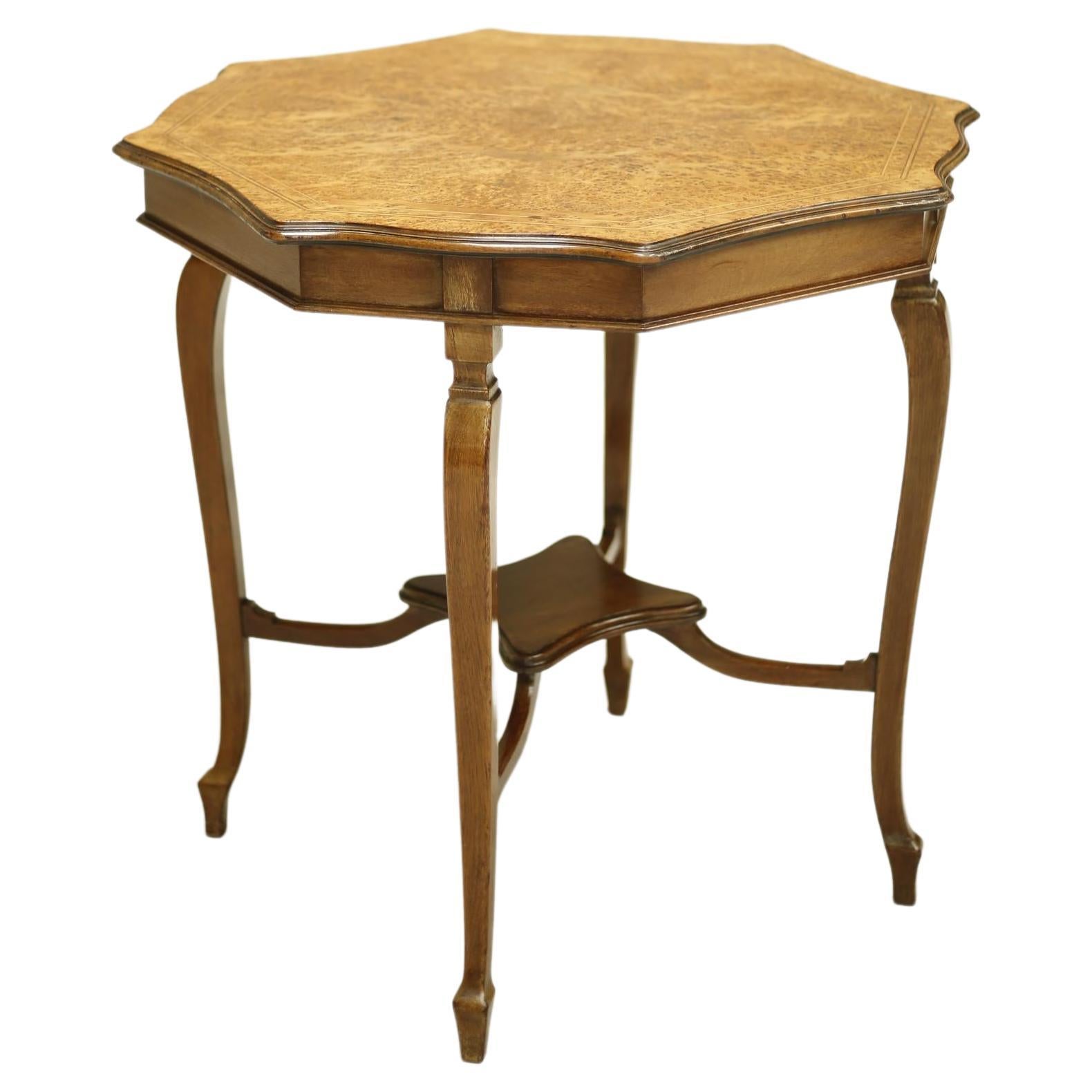American Maple Tavern Side Table at 1stDibs