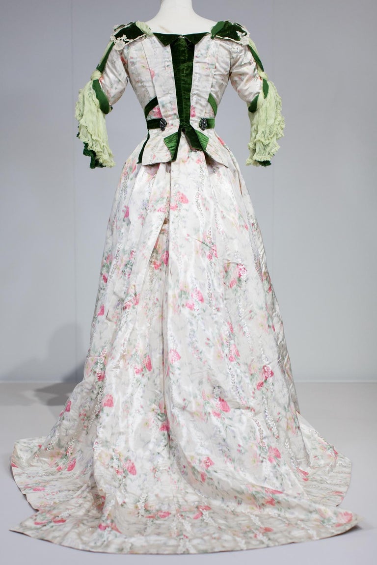 Edwardian French Couture Ball-gown with furbelows on Chiné Silk Circa ...