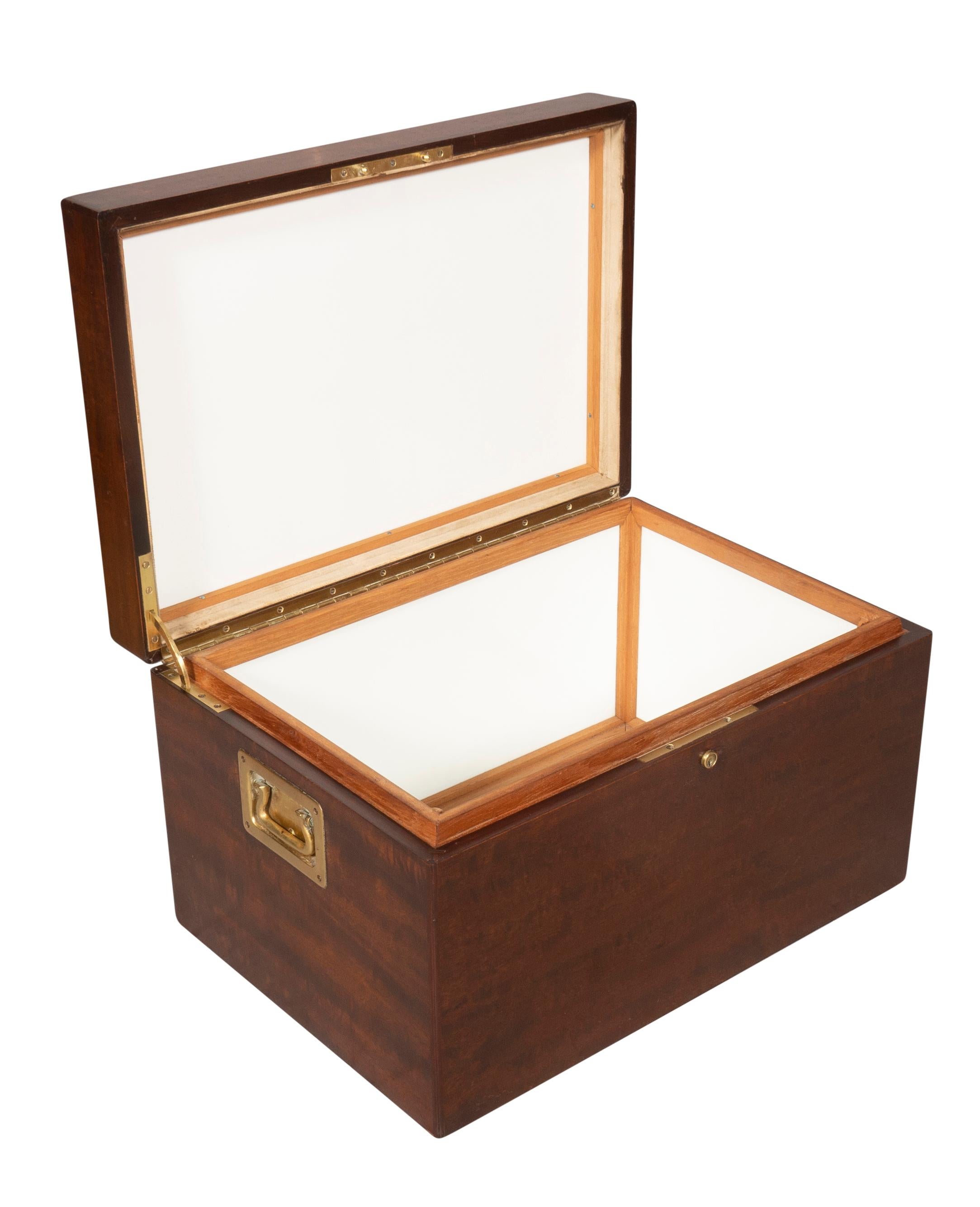 Edwardian Mahogany and Brass Humidor For Sale at 1stDibs