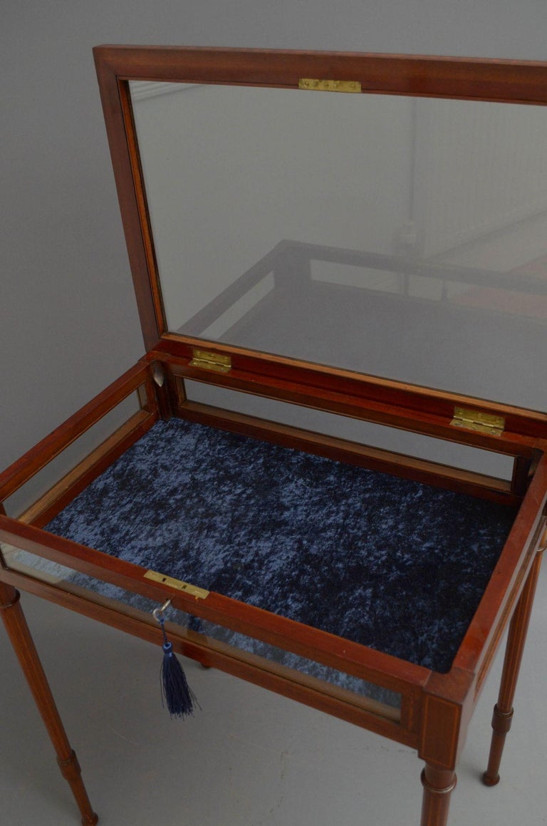 Edwardian Mahogany Bijouterie Table For Sale at 1stDibs
