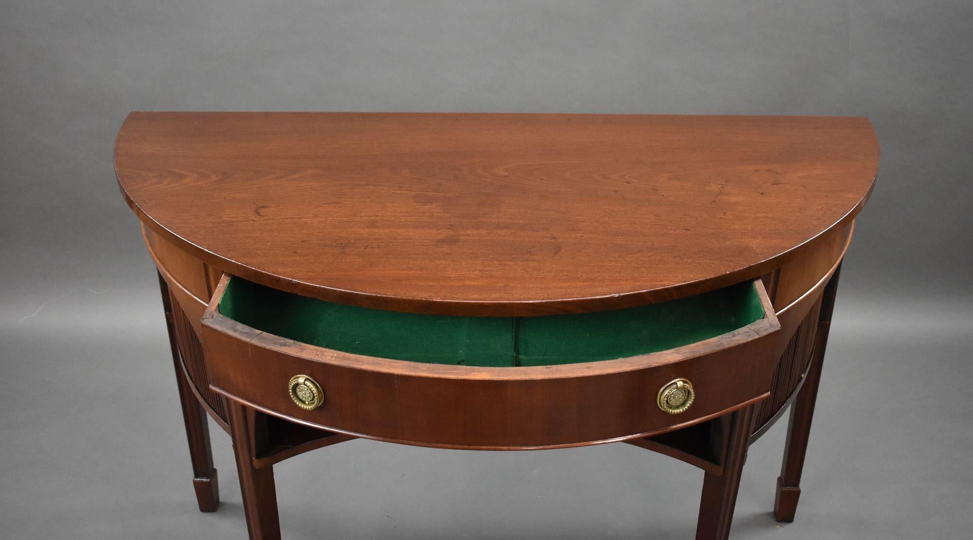Edwardian Mahogany Bow Front Sideboard For Sale at 1stDibs