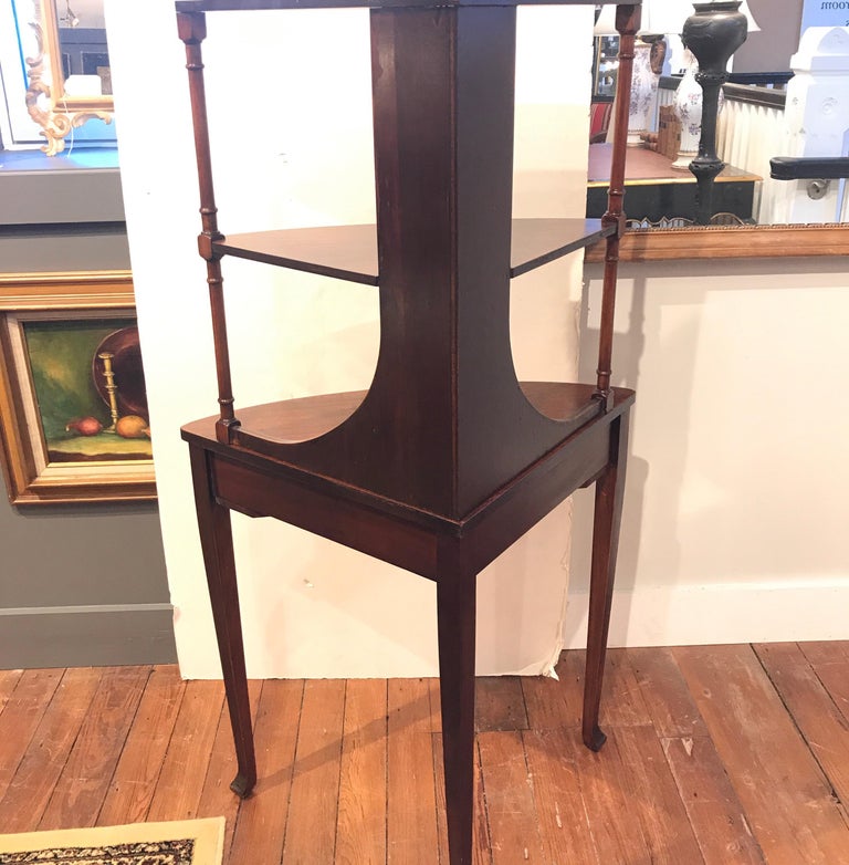 Edwardian Mahogany Corner Etagere For Sale at 1stdibs