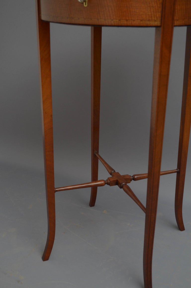 Edwardian Mahogany Display Table For Sale at 1stDibs