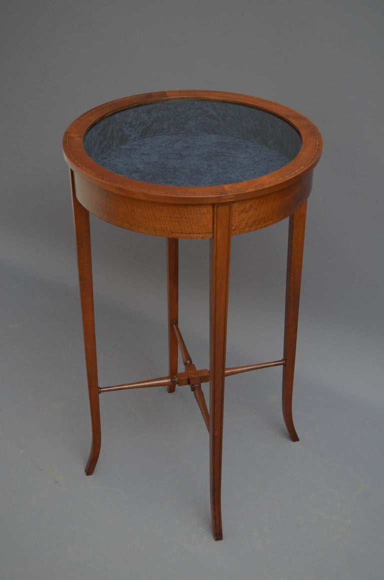 Edwardian Mahogany Display Table For Sale at 1stDibs