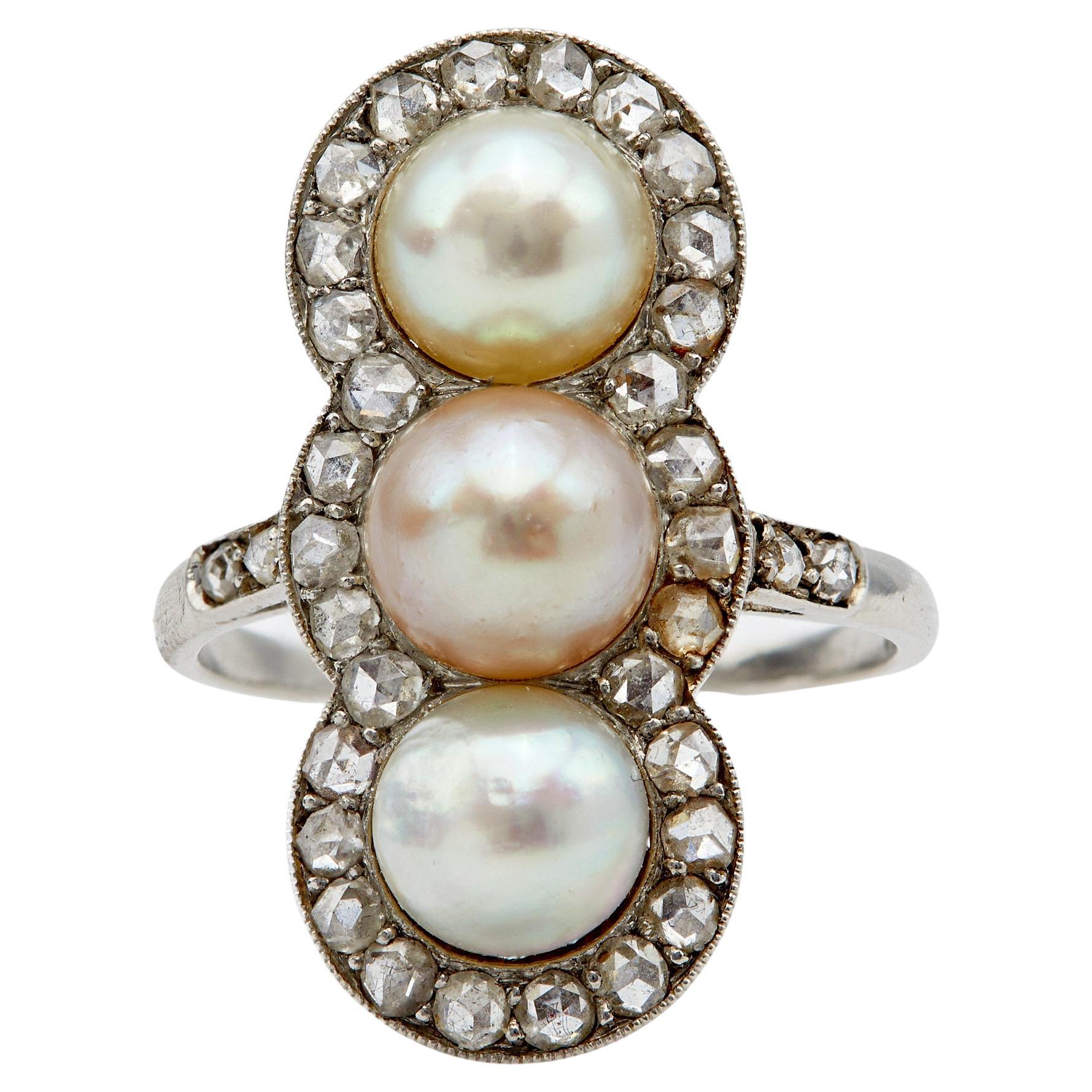 Antique Platinum Diamond and Pearl Ring For Sale at 1stDibs