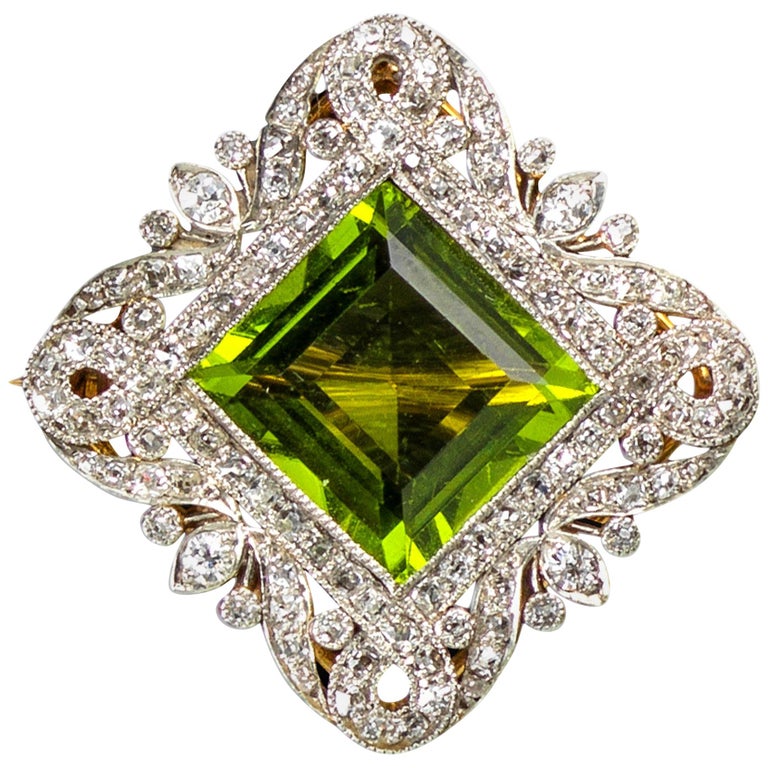 Peridot brooch store