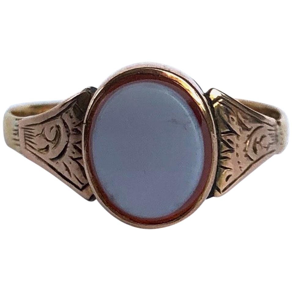 Edwardian Sardonyx and 12 Carat Gold Ring at 1stDibs