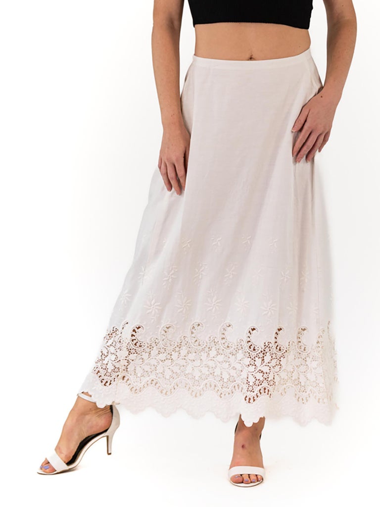 Edwardian White Linen Skirt With Floral Hand Embroidery For Sale at 1stDibs
