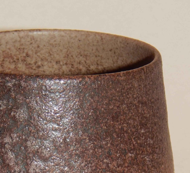 Edwin and Mary Scheier Brown Studio Ceramic Vase For Sale at 1stDibs