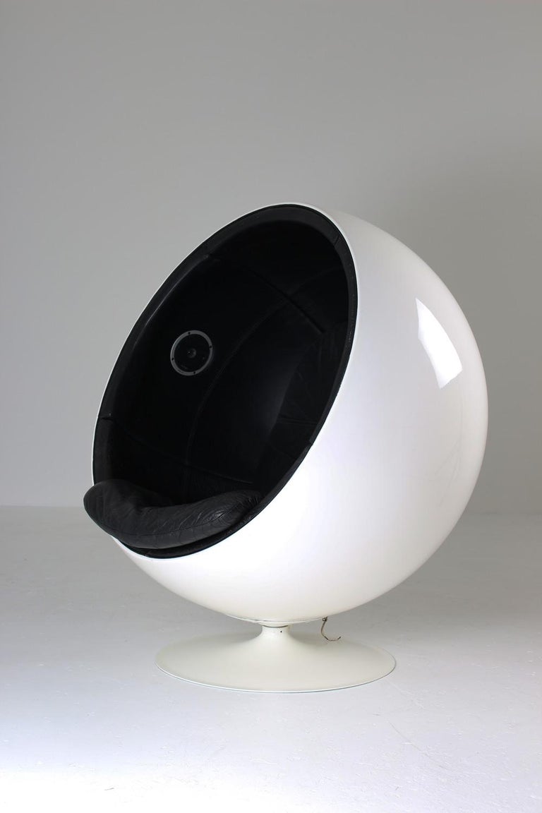 Eero Aarnio "Ball Chair" with Leather Upholstery and Speakers For Sale ...