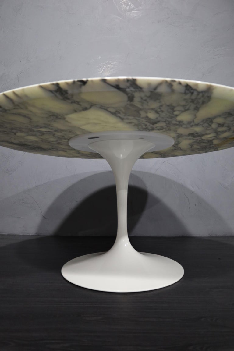 Eero Saarinen for Knoll 60" Tulip Table in Arabescato Marble For Sale ...