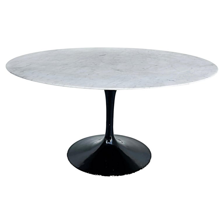 Eero Saarinen Knoll Round Italian Marble Top Tulip Table with Metal ...
