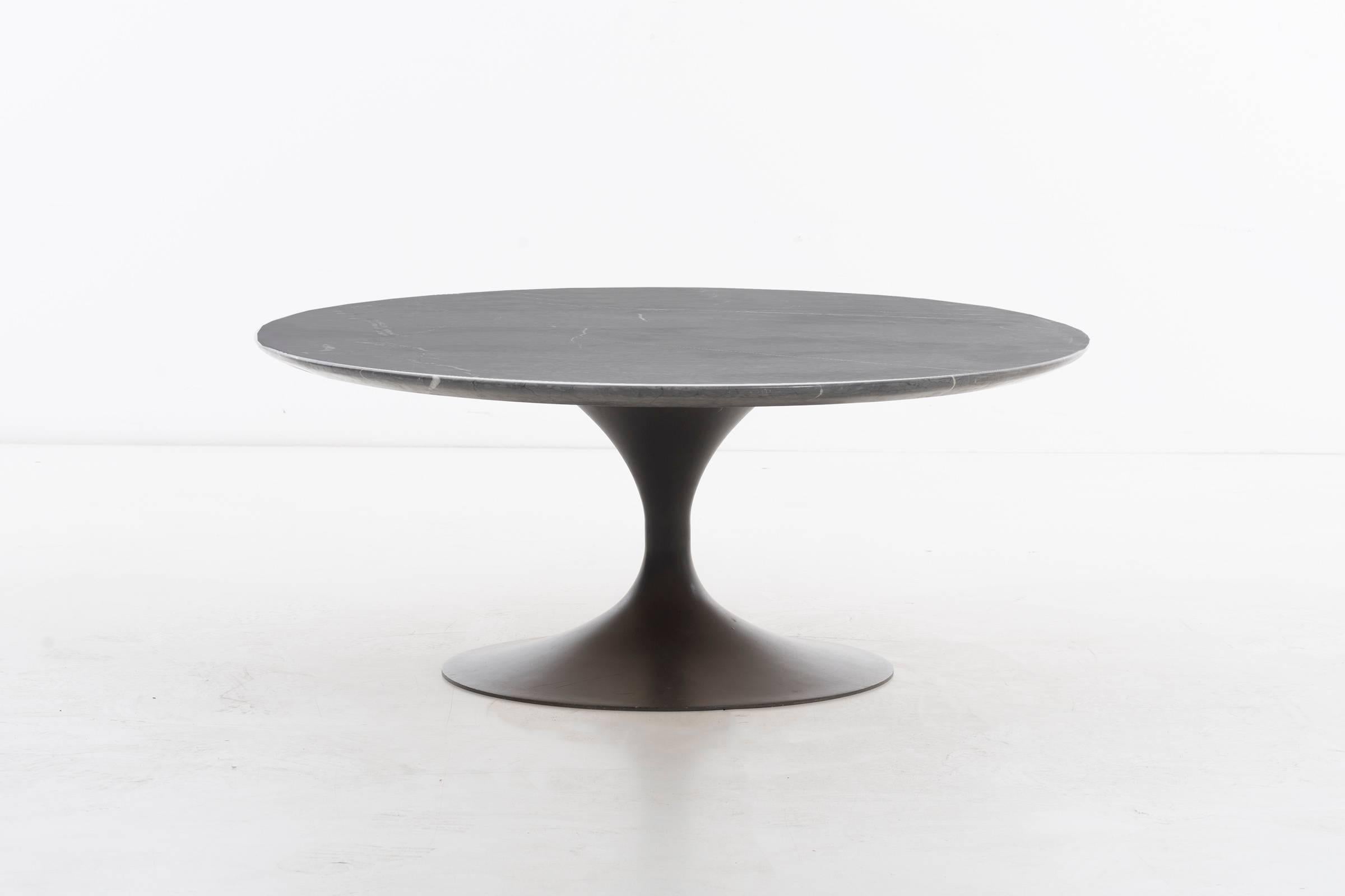 Eero Saarinen Marble Coffee Table at 1stDibs