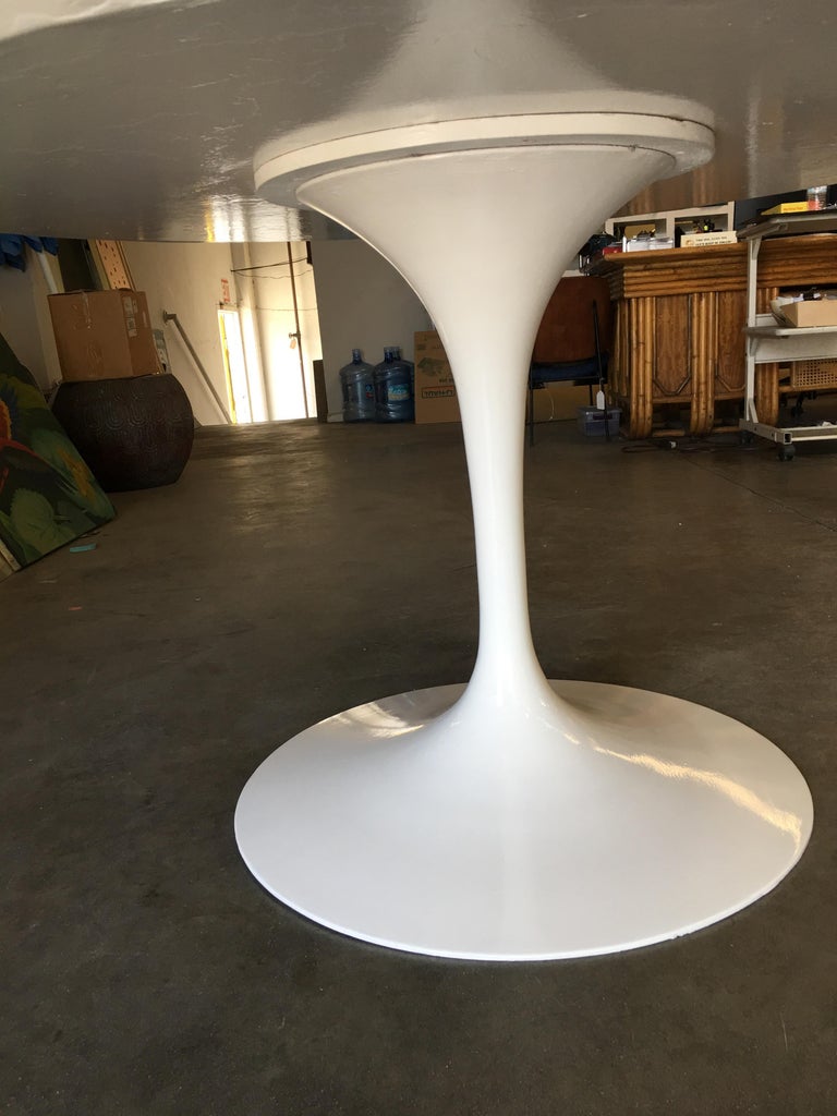 Eero Saarinen "Tulip" 42" Round Dining Table for Knoll at 1stDibs | 36 ...