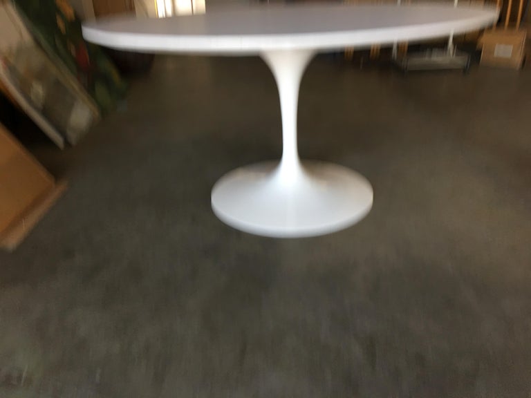 Eero Saarinen "Tulip" 42" Round Dining Table for Knoll at 1stDibs | 36 ...