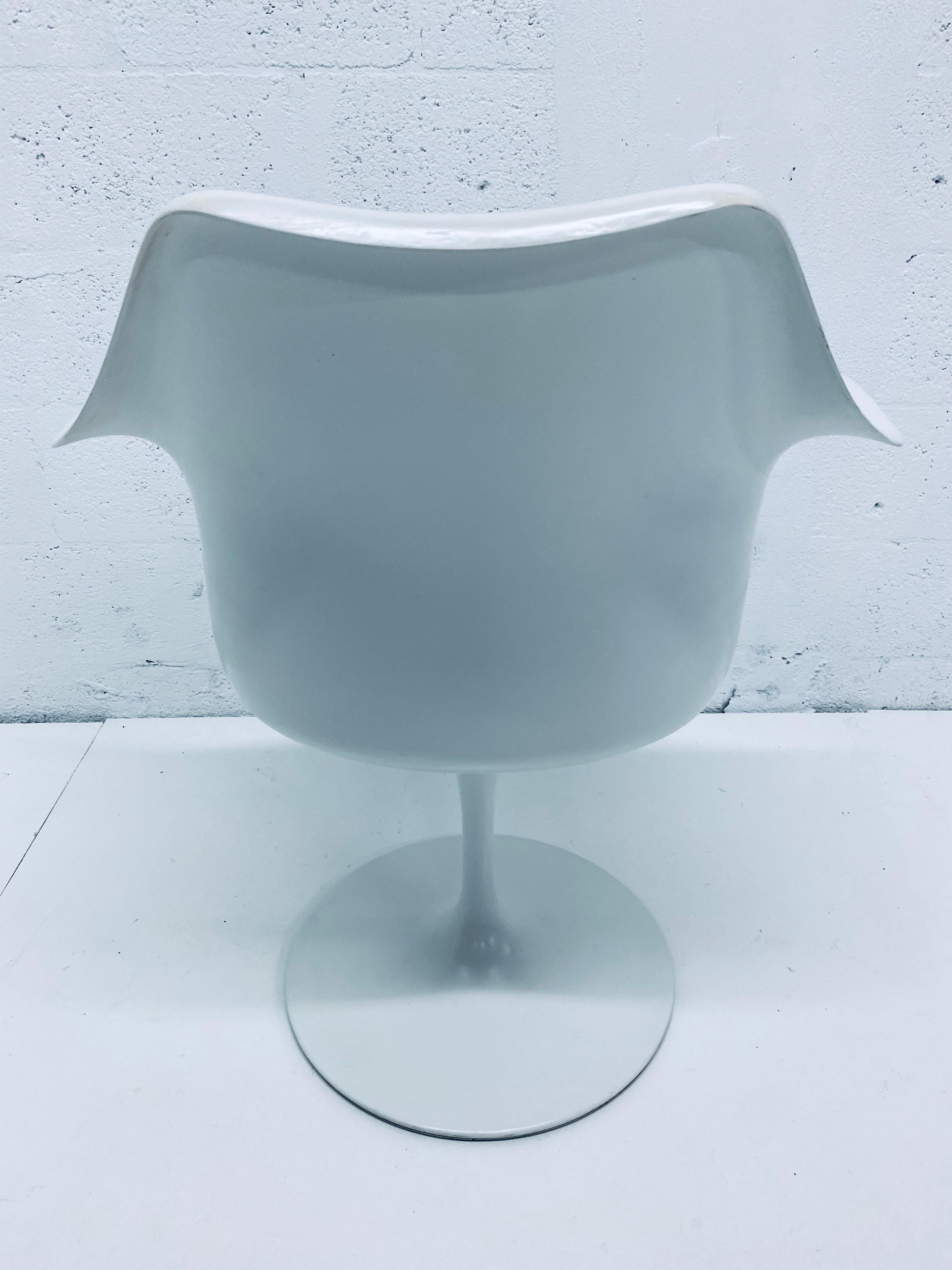 Eero Saarinen “Tulip” Spring Loaded Swivel Armchair for Knoll, 1950s at ...