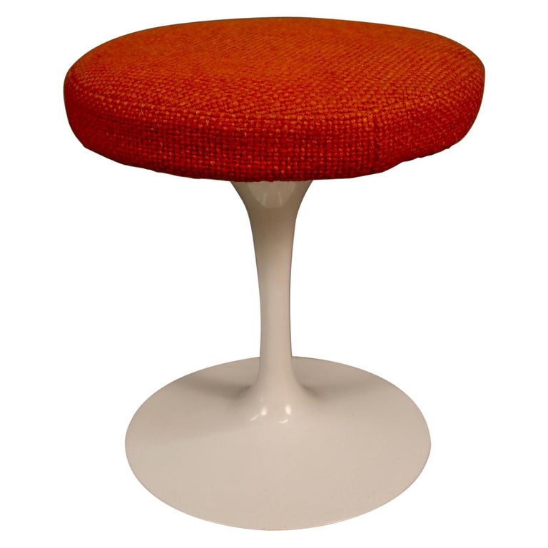 Eero Saarinen Tulip Stool at 1stDibs