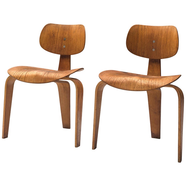 Egon Eiermann for Wilde + Spieth Pair of SE 42 Chairs in Plywood For ...