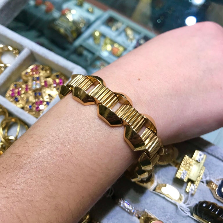 Egyptian 18 Karat Rose Gold Retro Bracelet at 1stDibs | egyptian gold marks