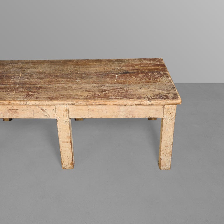 Eight Leg Table with Tenon Construction For Sale at 1stDibs