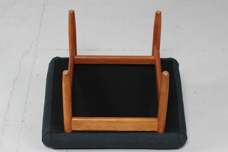 Ejvind A Johansson Stool Model no. J 65 for FDB Denmark Made of Oak in ...