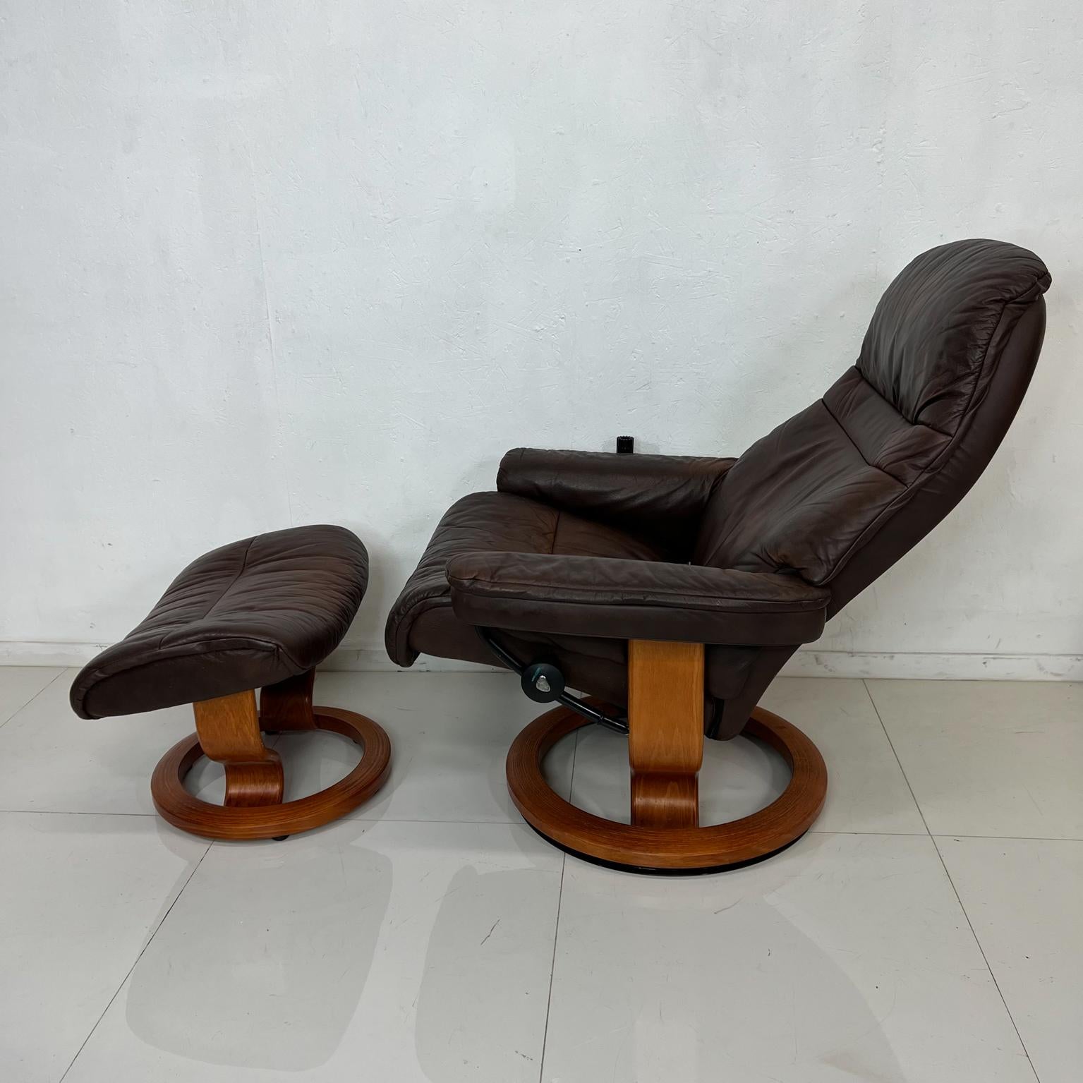Stressless Ekornes Brown Leather Recliner and Ottoman Swing Computer ...