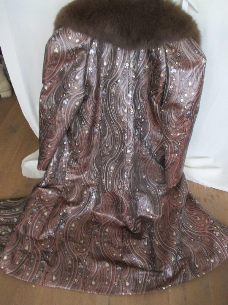 Elegance Paris Opera Coat with Siberian Fox Collar For Sale at 1stDibs