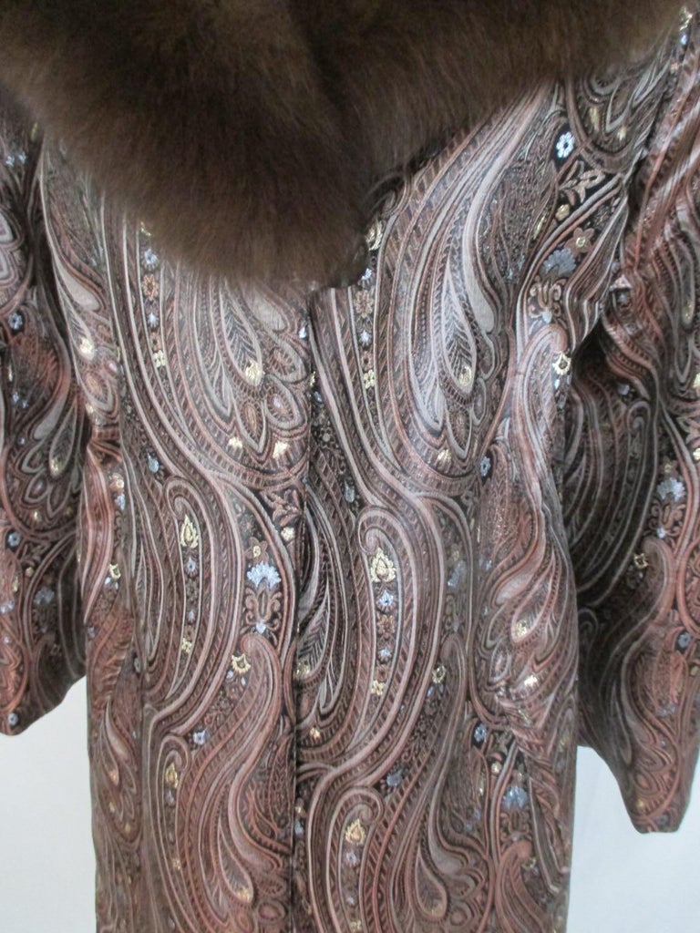 Elegance Paris Opera Coat with Siberian Fox Collar For Sale at 1stDibs