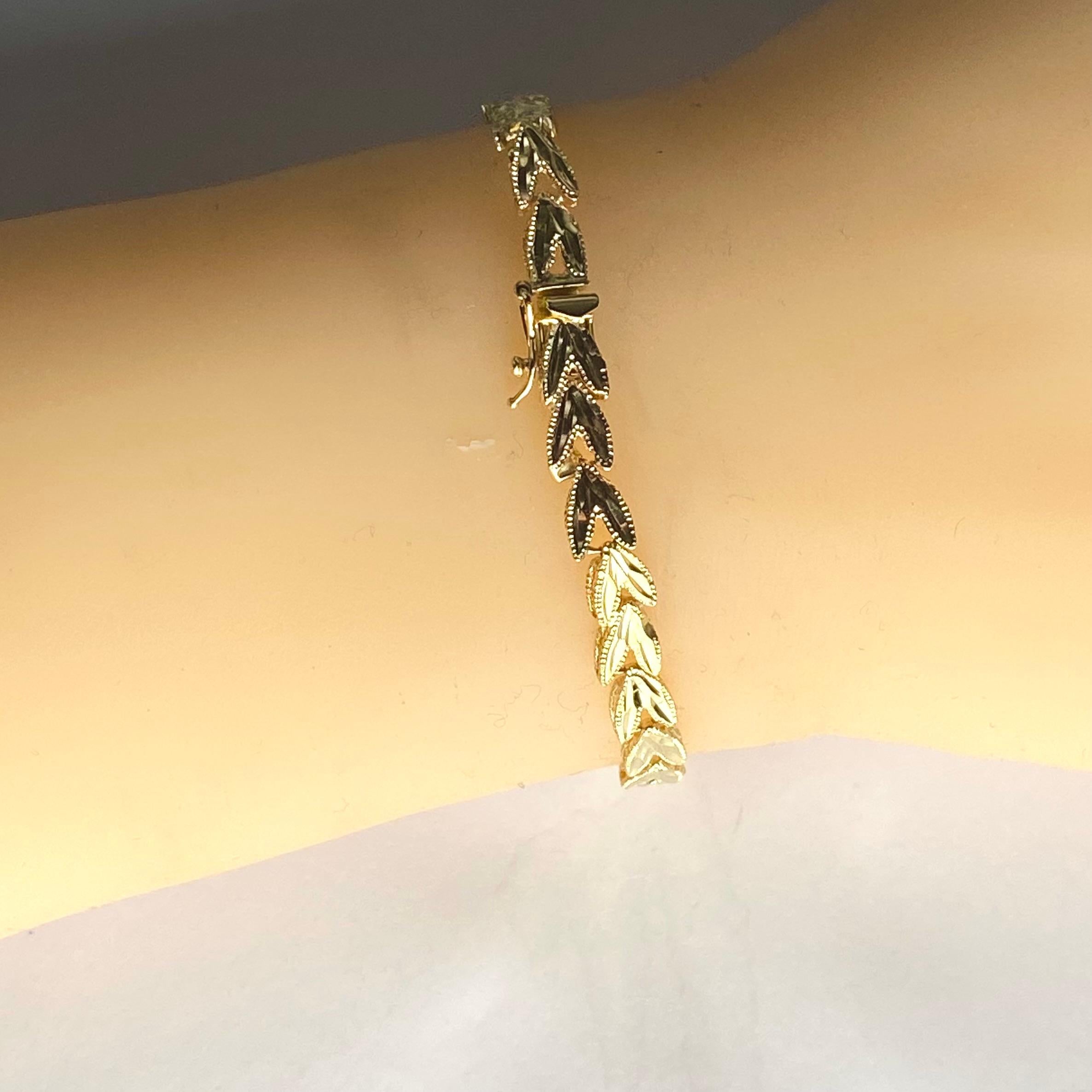 Elegant 14K Yellow Gold Leaf Motif Stacking Bracelet Etched Reflective ...