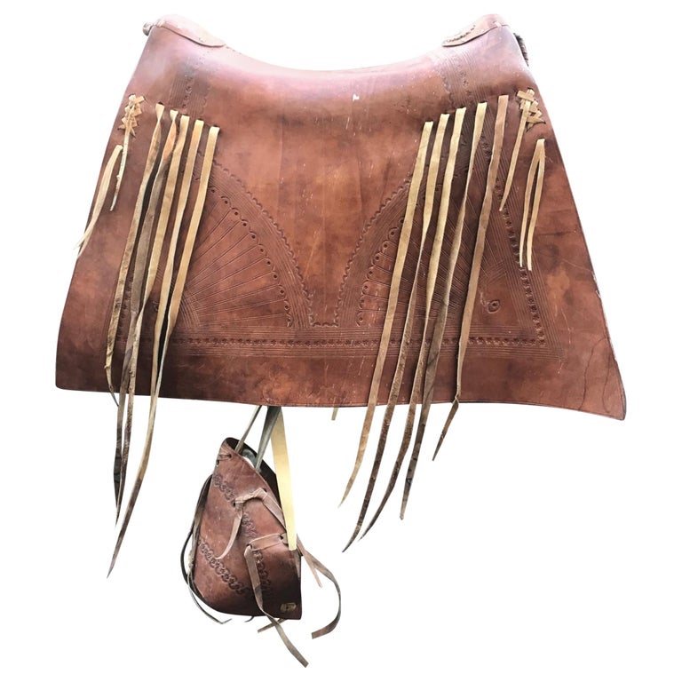 Elegant Argentine Leather Horse Riding Gaucho Saddle with Tapaderos at ...