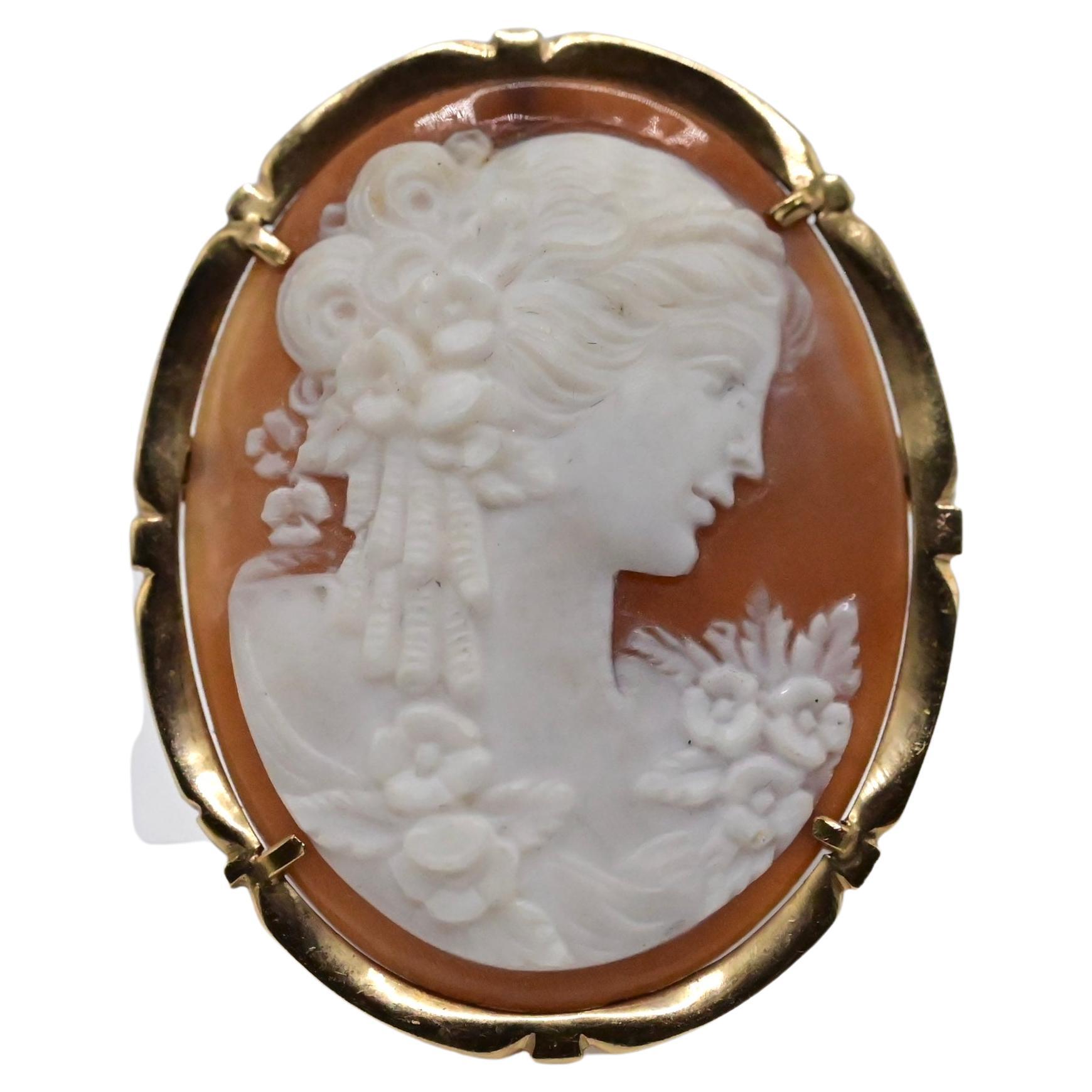 Shell Cameo Brooch For Sale at 1stDibs