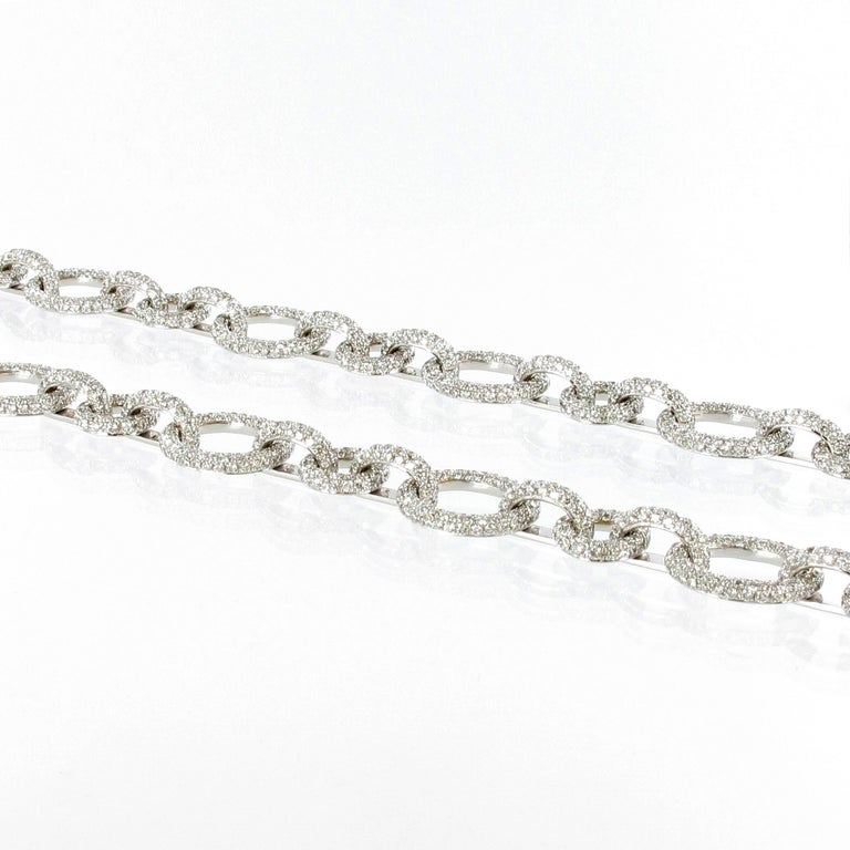 Elegant Diamond Link Necklace in White Gold For Sale at 1stDibs