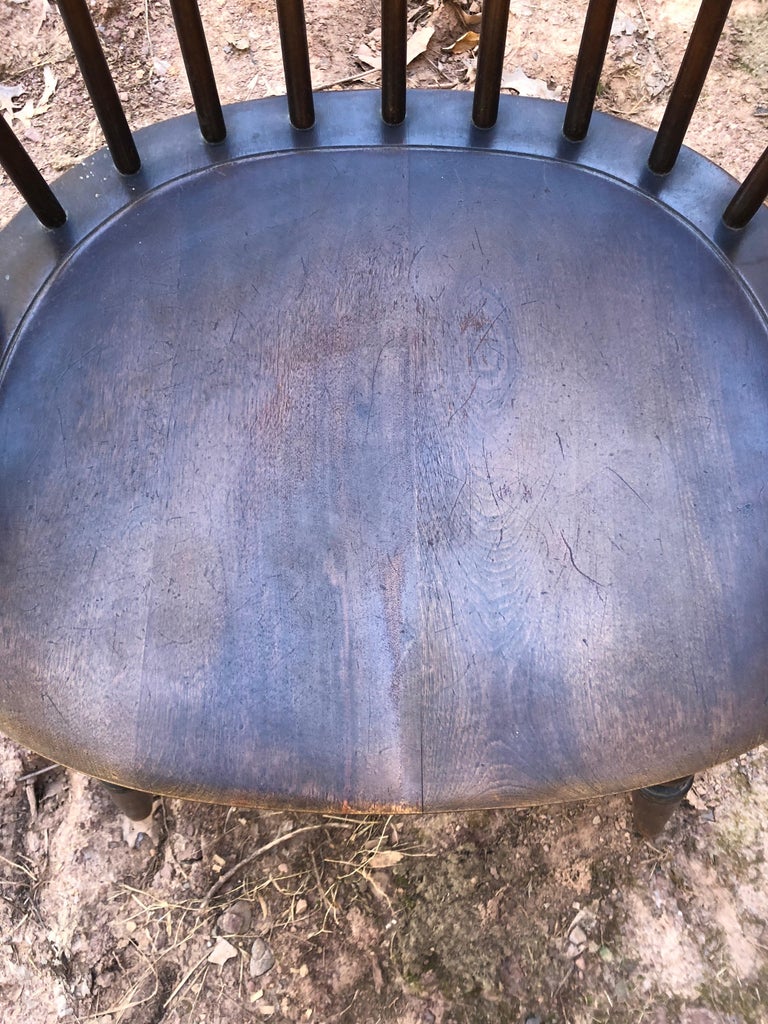 Elegant Ebonized Governor Bradford Windsor Comb Back Chair at 1stDibs