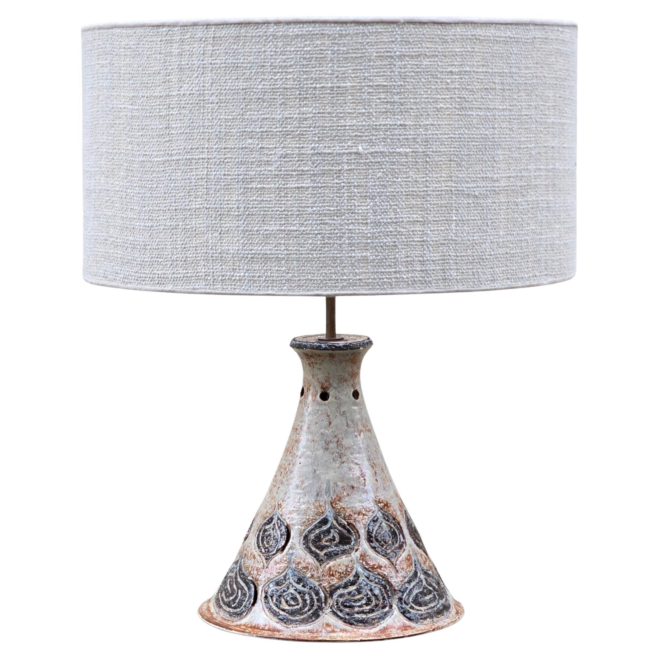 Elegant French Ceramic Table Lamp For Sale at 1stDibs