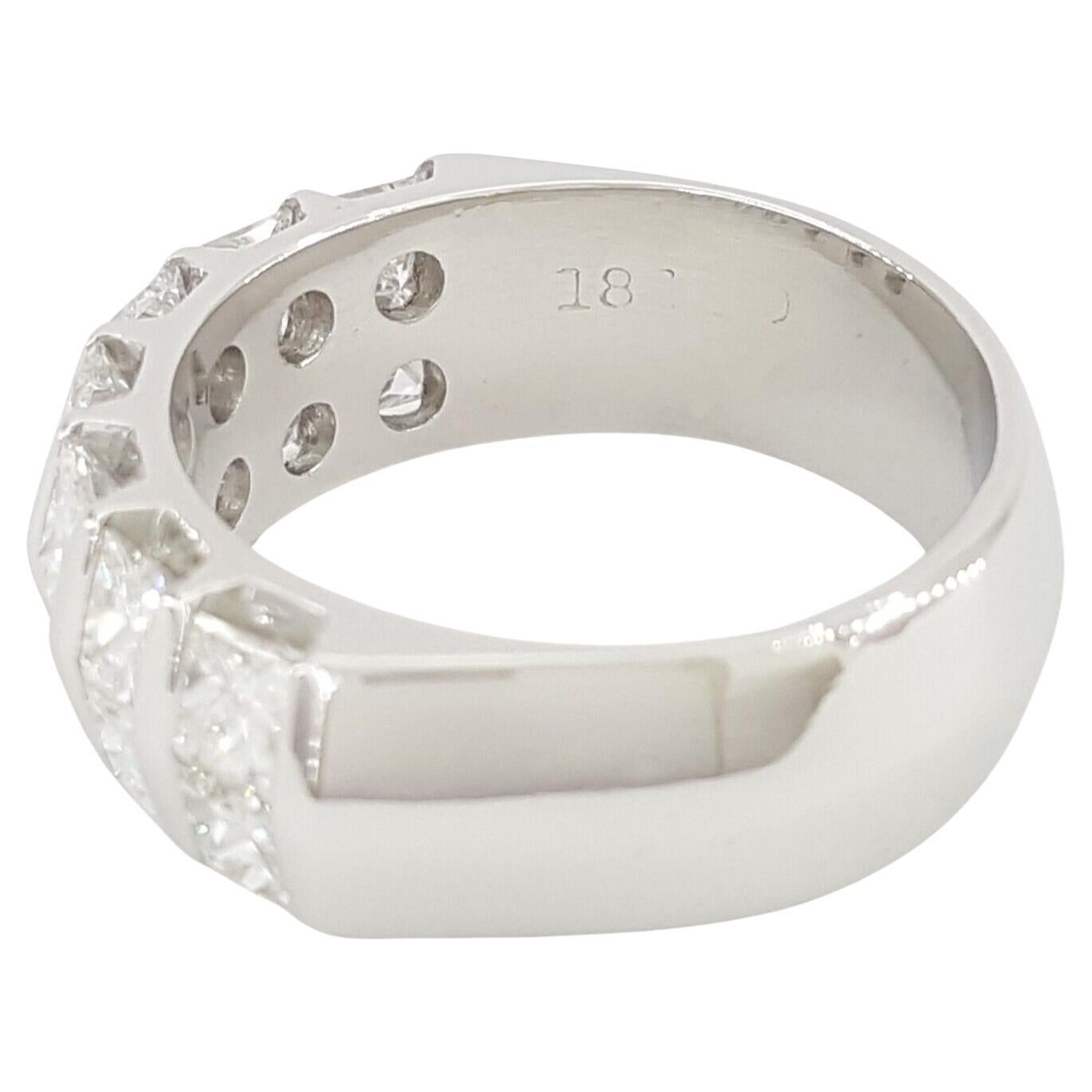 Elegant Platinum Invisible Set Princess Cut Diamond Ring For Sale at ...