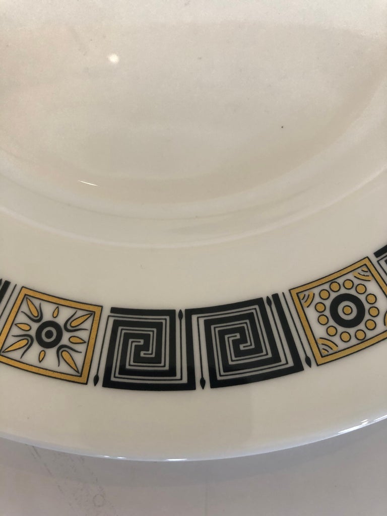 Elegant Set of 12 Wedgewood Greek Key Motife Service Dinner Plates For ...