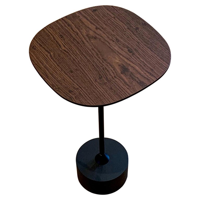 Elegant Side Table by Jader Almeida For Sale at 1stDibs