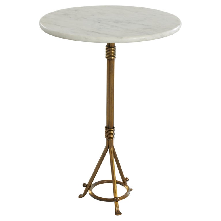 Elegant Side Table in Patinated Brass and White Marble For Sale at 1stDibs