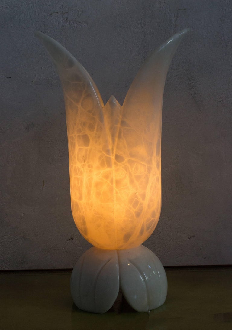Elegant Stylized Flower Alabaster Lamp For Sale at 1stDibs