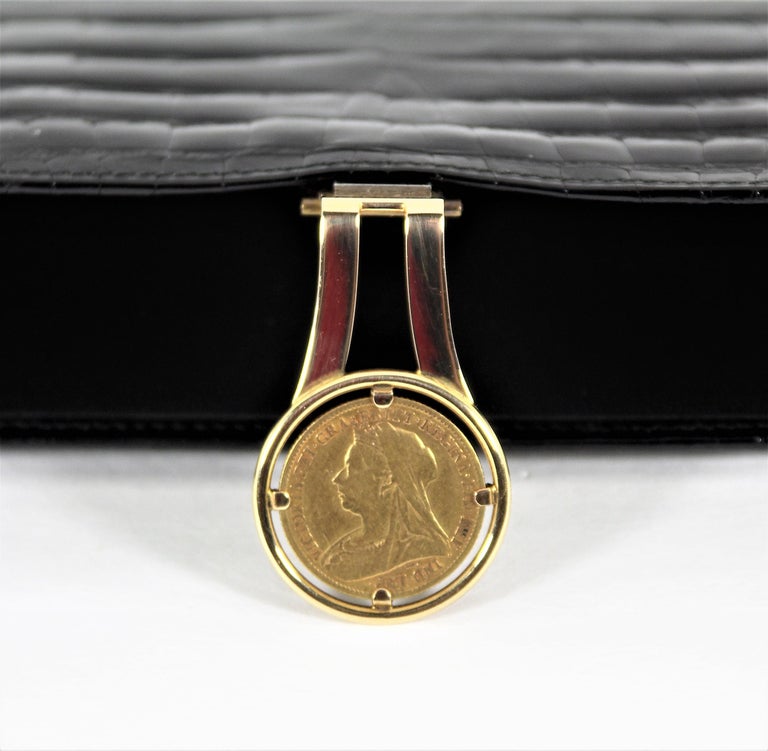 Elegant Vintage Gucci Leather Checkbook Wallet with Solid Gold Coin ...