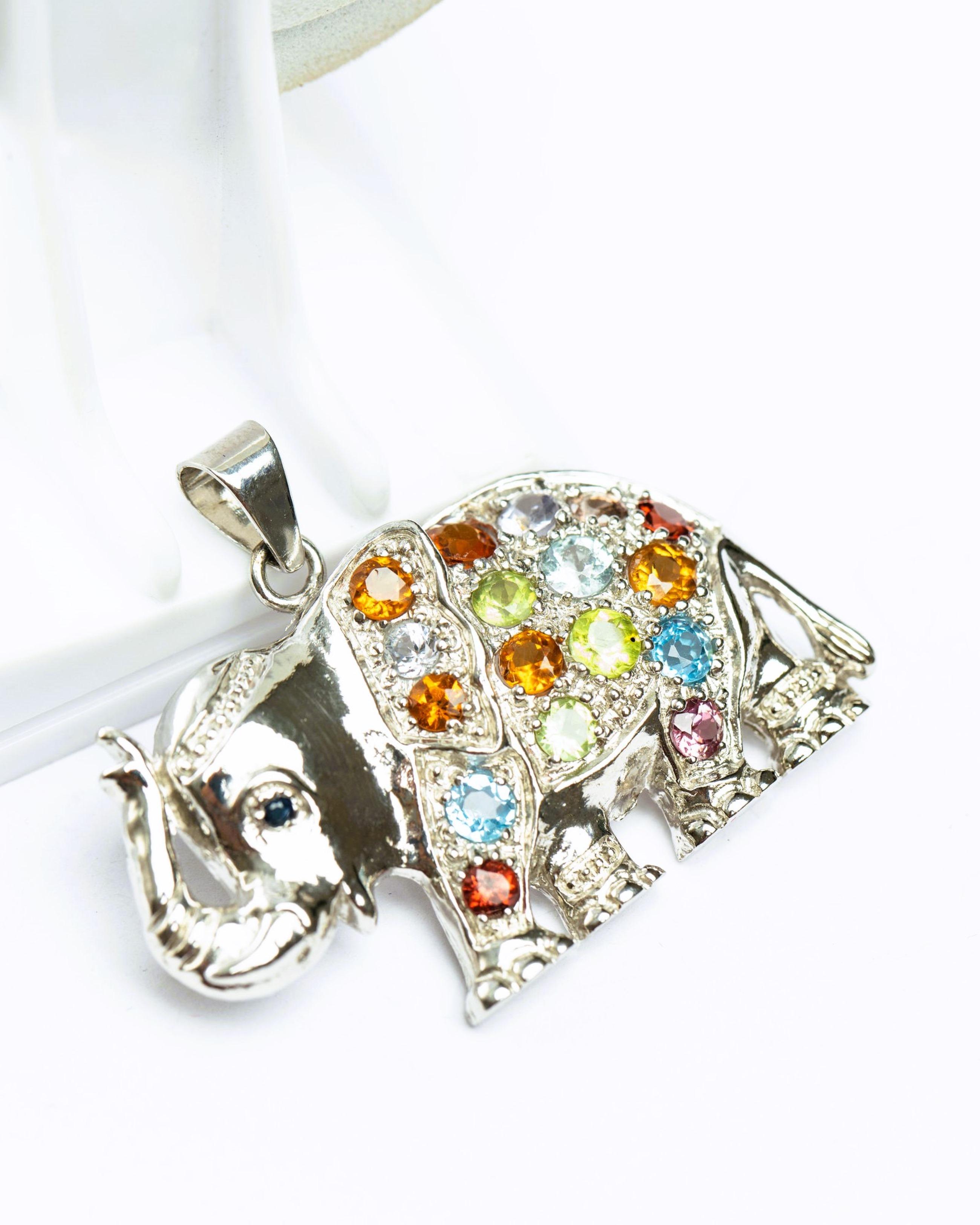 Elephant animal Motif Multi-Gemstones pendant For Sale at 1stDibs