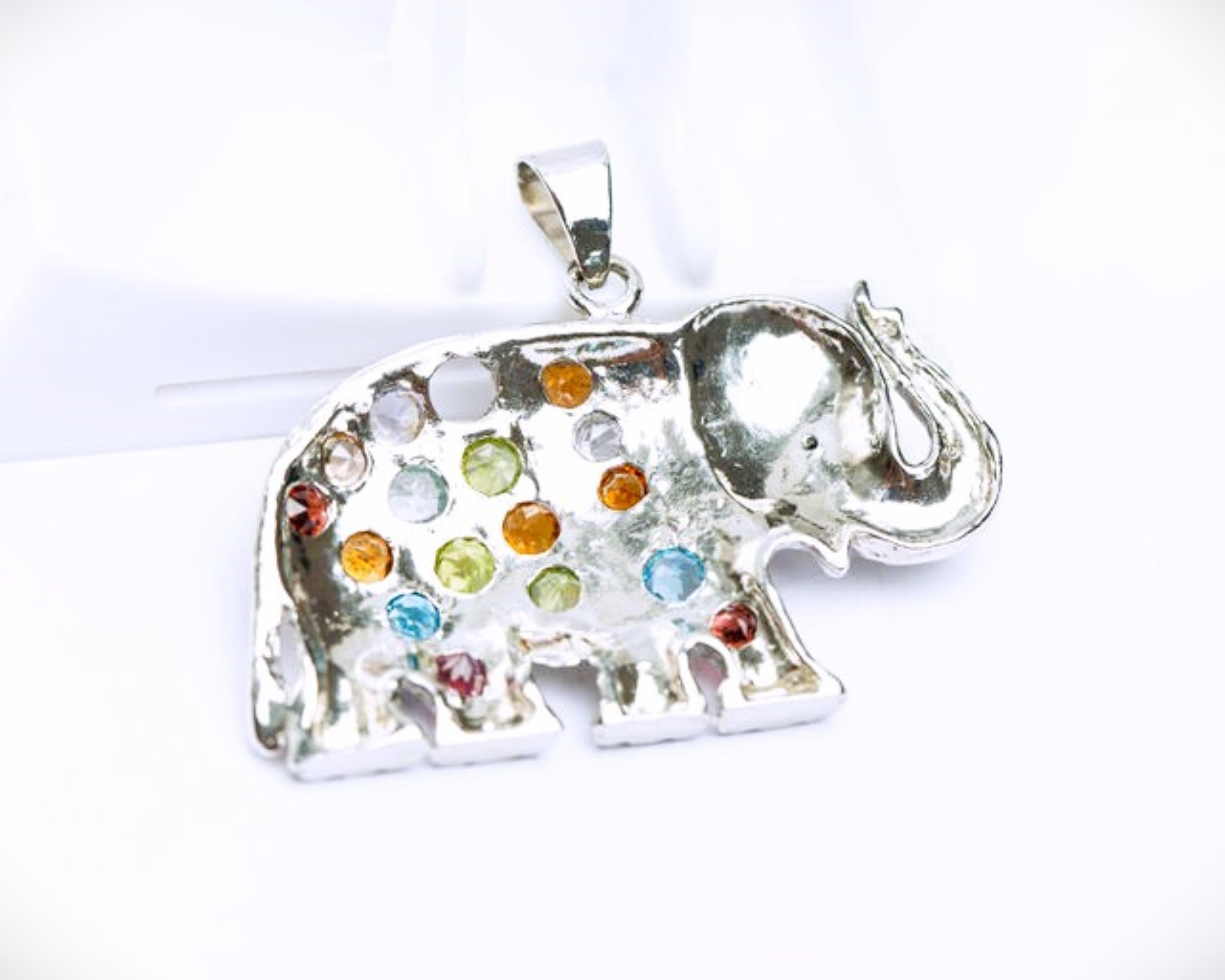 Elephant animal Motif Multi-Gemstones pendant For Sale at 1stDibs