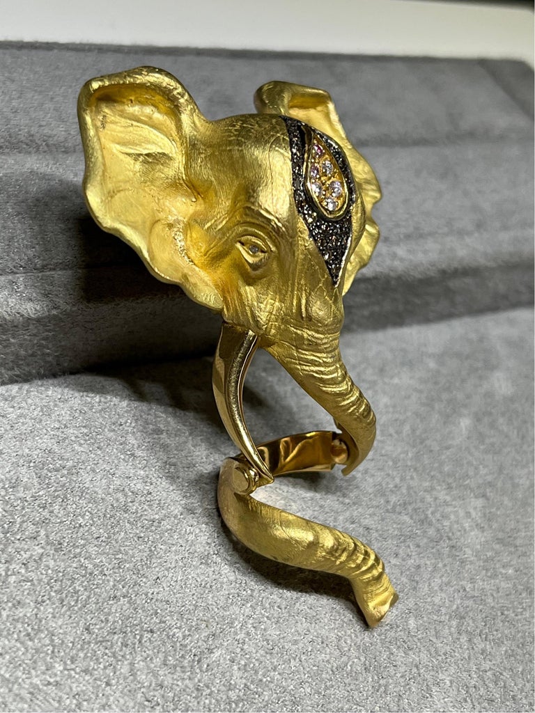 Elephant Cocktail Ring in 18k yellow gold set with white and brown ...